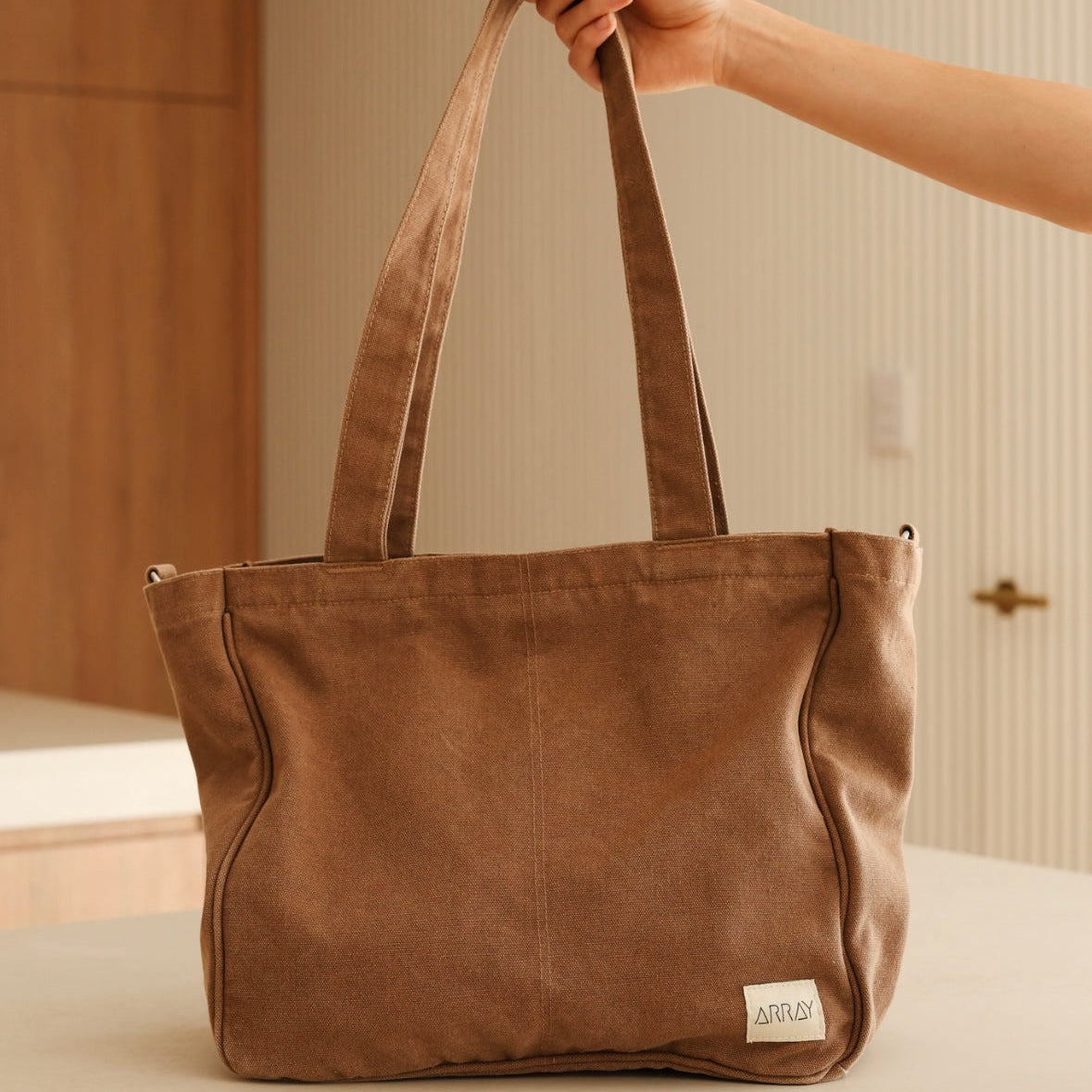 Everyday Pocket Tote - MOCHA CANVAS – Array